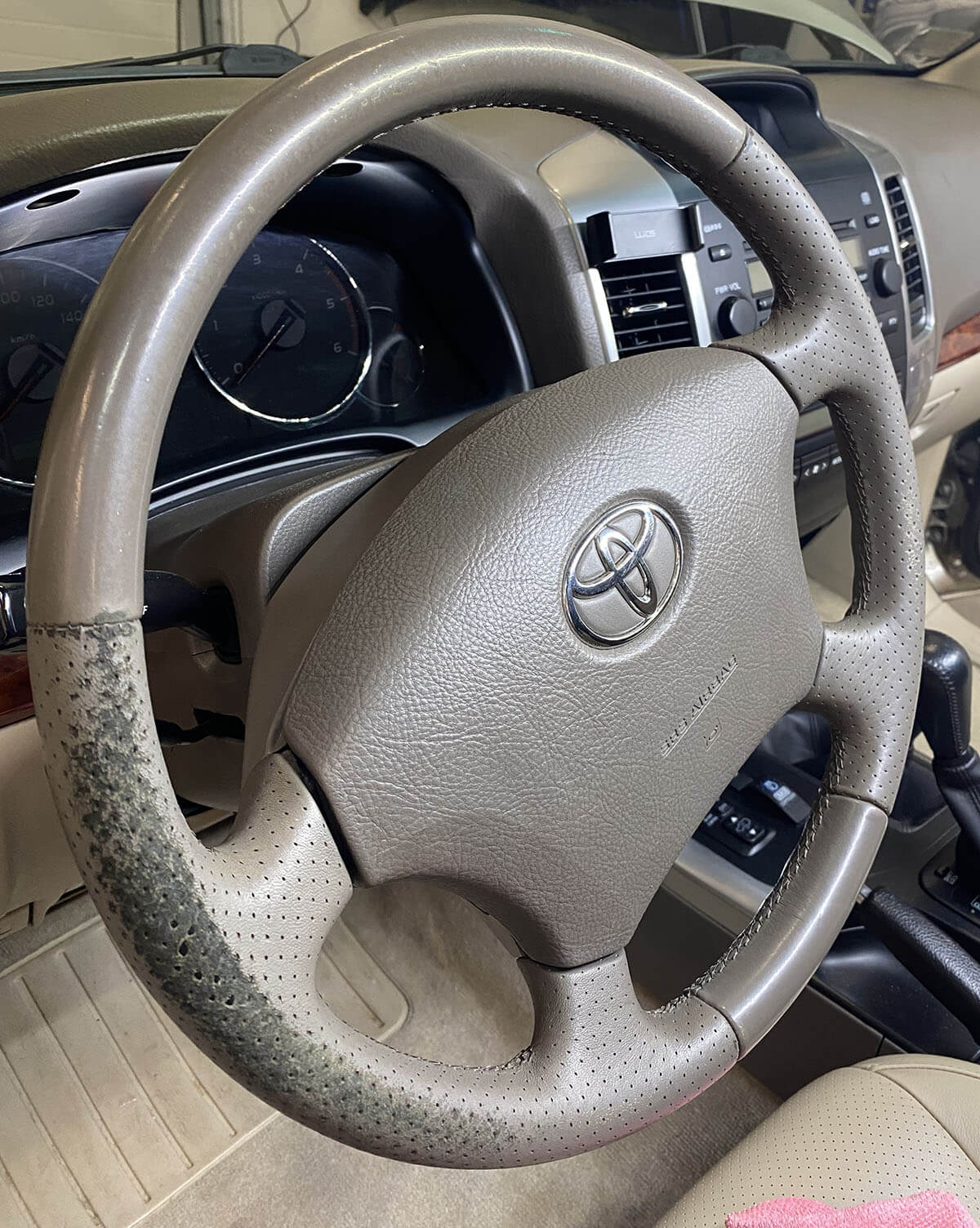 Renowacja kierownicy skórzanej - Karol Szczepański