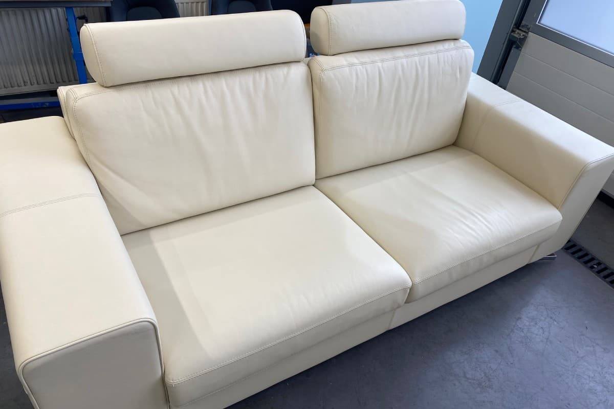 Renowacja mebli skórzanych Warszawa - Karol Szczepański